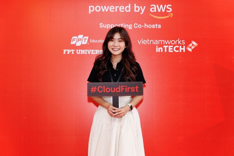 Thanh (Rosie) Truong Ngoc on LinkedIn: Today marks my second ... Thanh (Rosie) Truong Ngoc on LinkedIn: Today marks my second ...