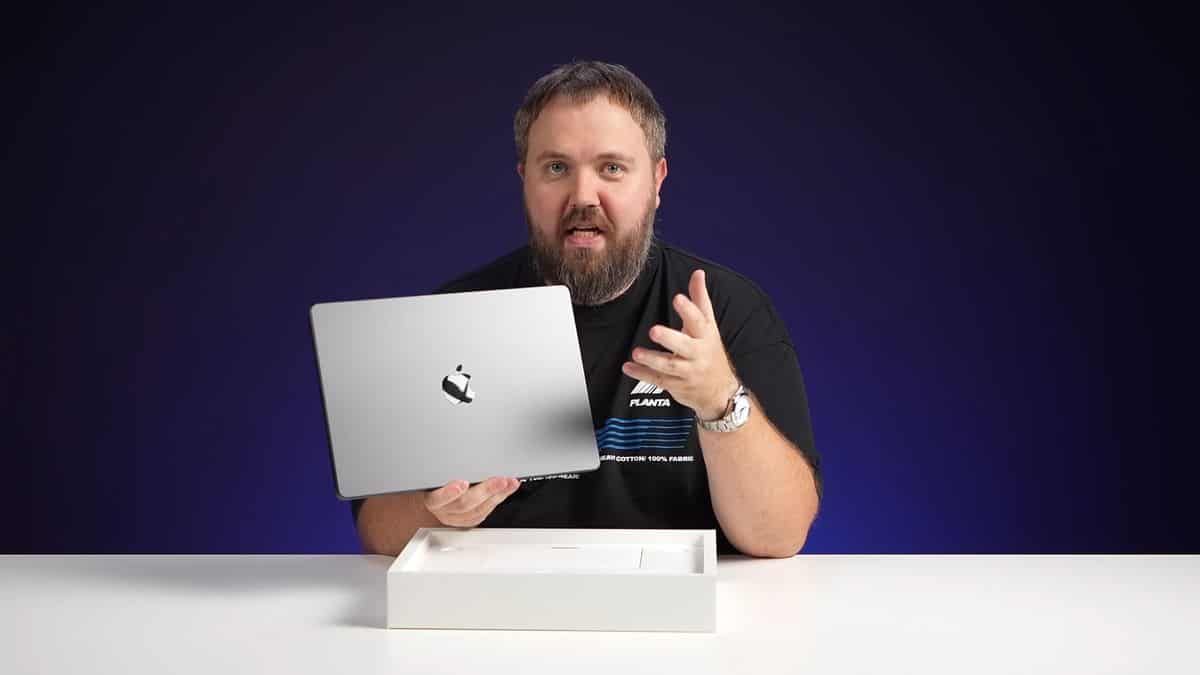 Raunak Saha on LinkedIn: 14-inch MacBook Pro with M4 Chip Unboxed ... Raunak Saha on LinkedIn: 14-inch MacBook Pro with M4 Chip Unboxed ...