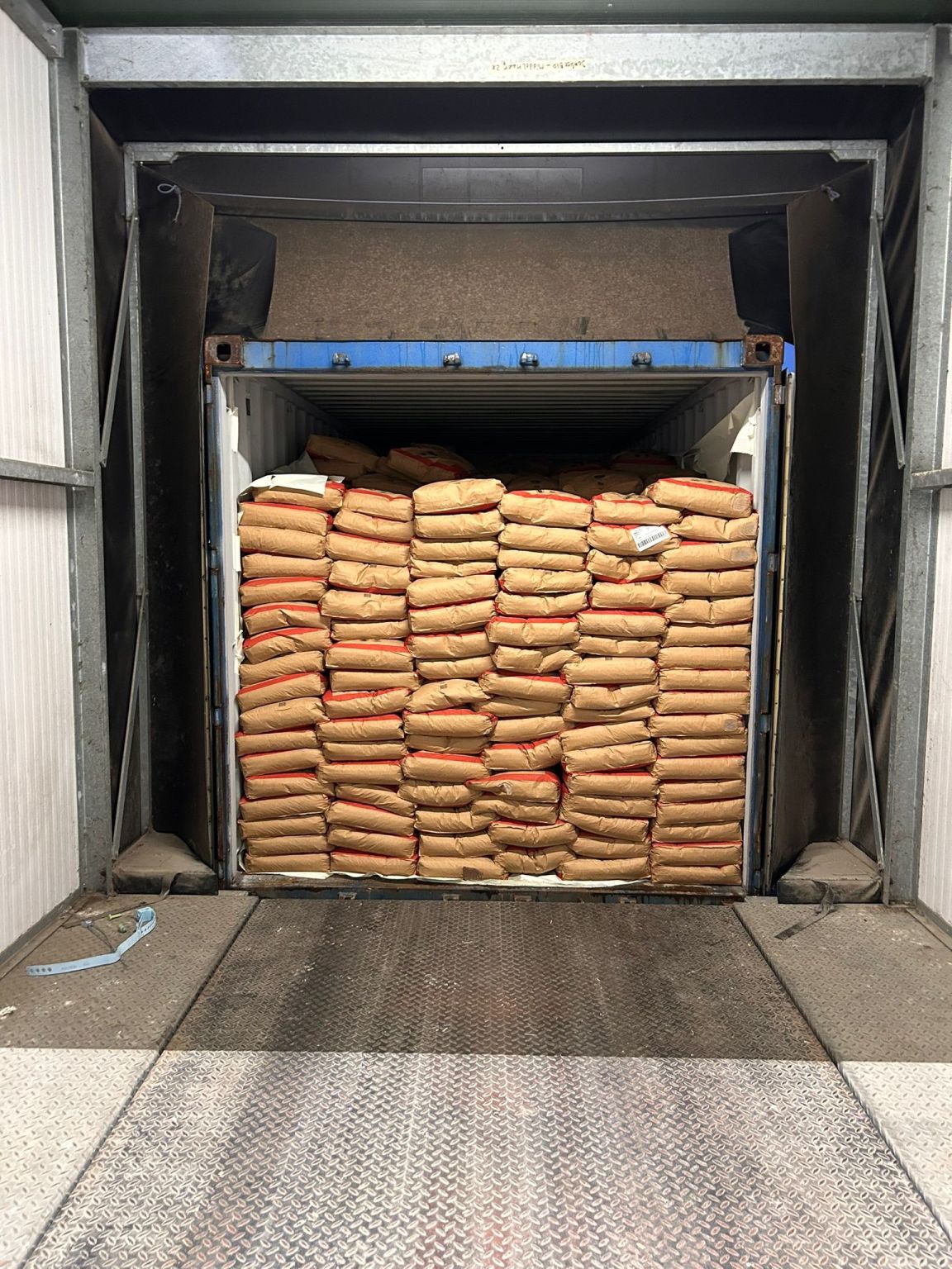 Metsit Ingredients B.V. on LinkedIn: Offloading Organic tapioca starch 💪 Metsit Ingredients B.V. on LinkedIn: Offloading Organic tapioca starch 💪