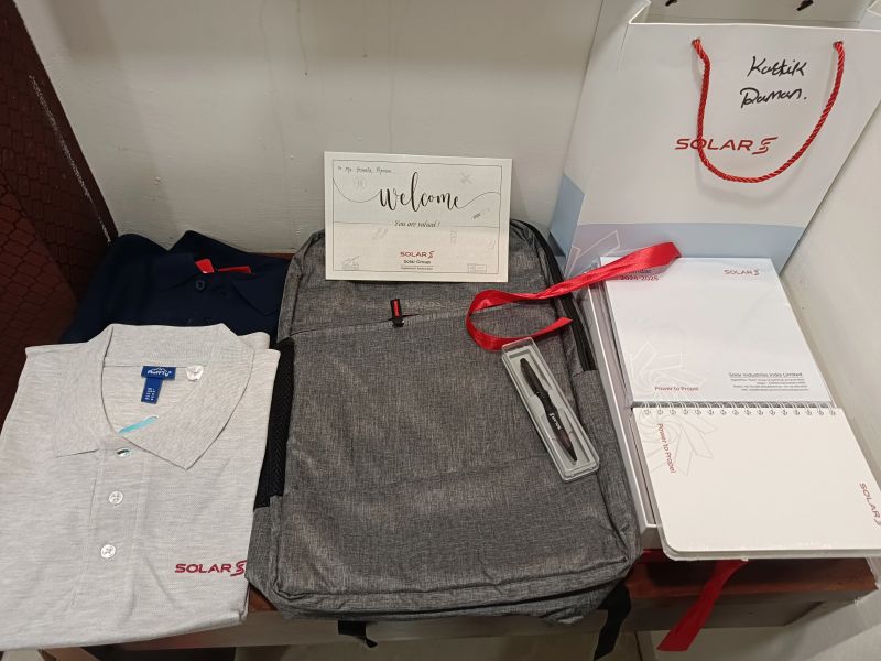 Kartik kant Raman on LinkedIn: Receiving the Welcome Kit 🎁 from Solar ... Kartik kant Raman on LinkedIn: Receiving the Welcome Kit 🎁 from Solar ...