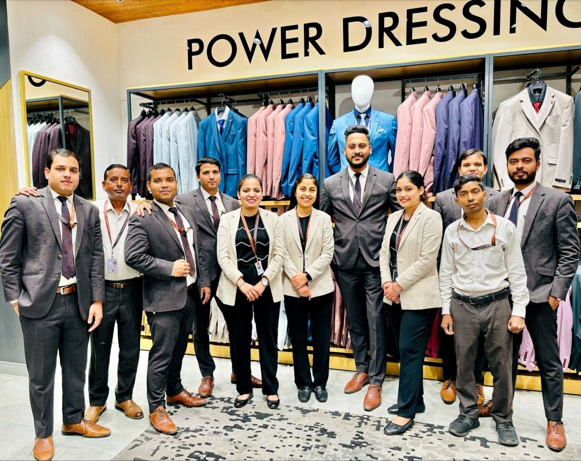 Mukul Aggarwal on LinkedIn: #vanheusen #abfrl #retaillegacy # ... Mukul Aggarwal on LinkedIn: #vanheusen #abfrl #retaillegacy # ...
