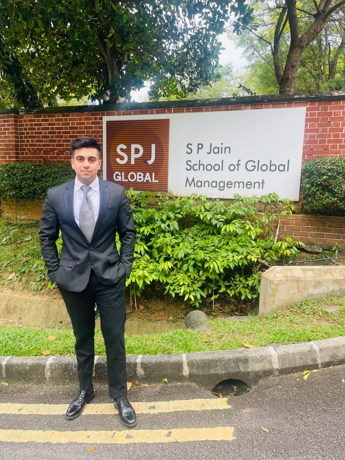 Daksh Anand on LinkedIn: Thrilled to announce my admission to SP Jain ... Daksh Anand on LinkedIn: Thrilled to announce my admission to SP Jain ...