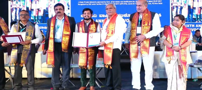 Abhishek Kulkarni on LinkedIn: #graduated | 18 comments Abhishek Kulkarni on LinkedIn: #graduated | 18 comments