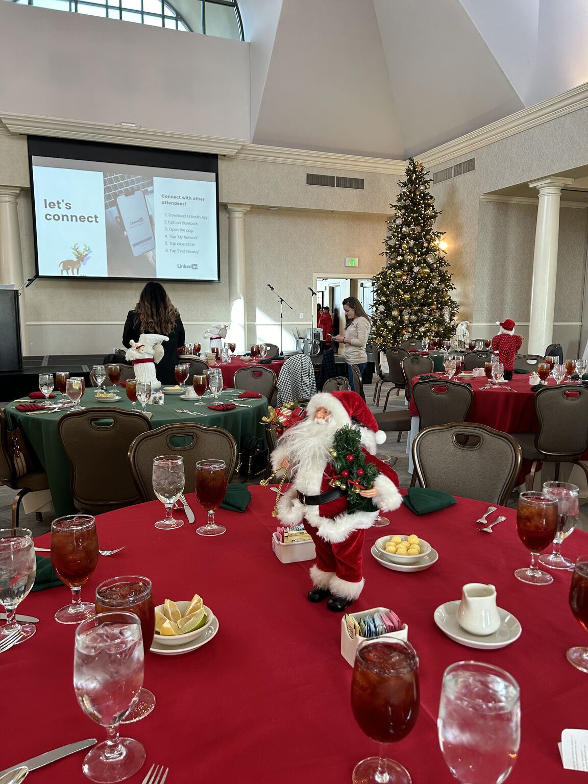 Brooke Stegman on LinkedIn: #fwhr #holidayluncheon #networking # ... Brooke Stegman on LinkedIn: #fwhr #holidayluncheon #networking # ...