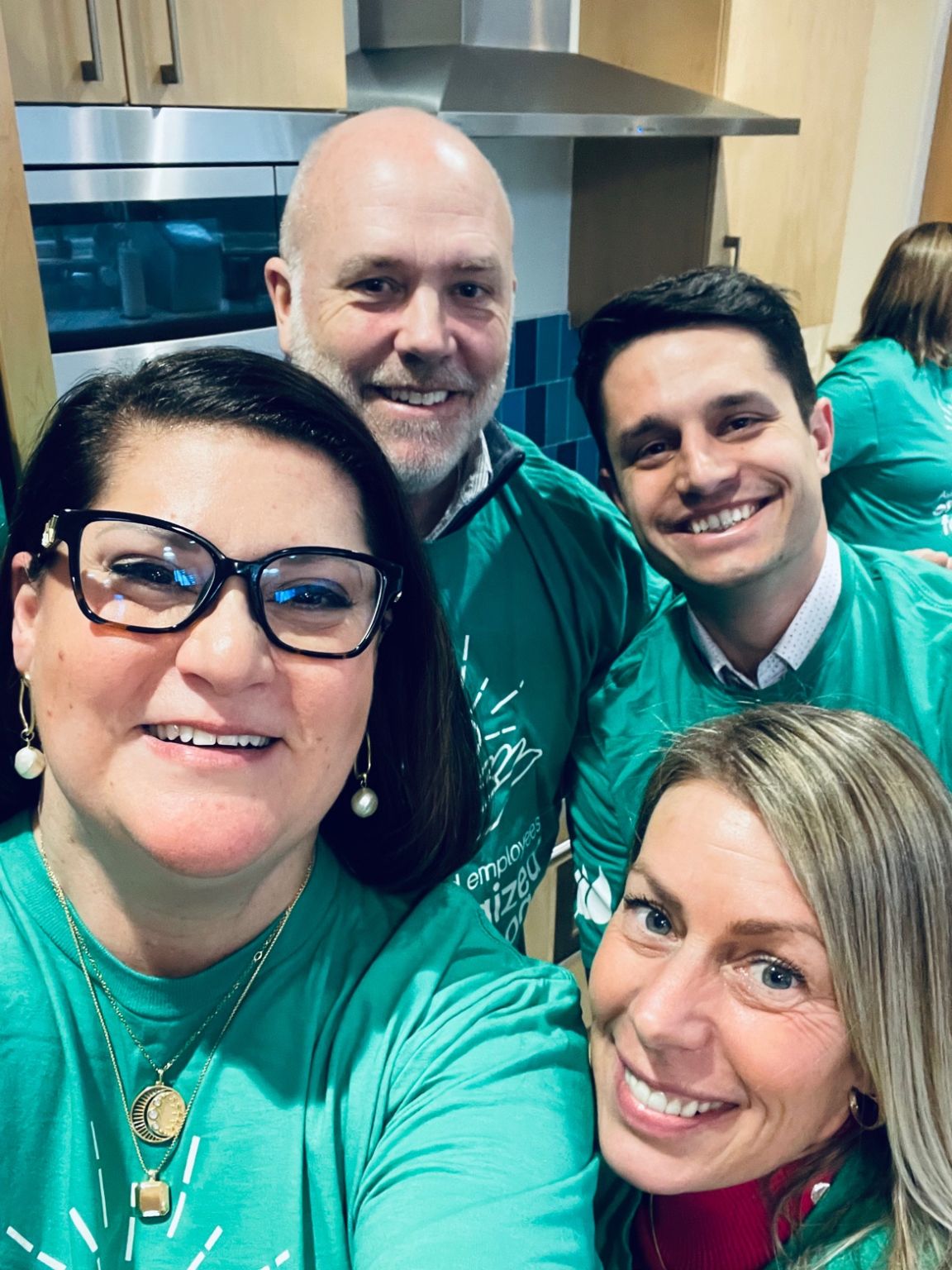 Shelby Cohen on LinkedIn: Our Avangrid Comms Team made dinner for those ... Shelby Cohen on LinkedIn: Our Avangrid Comms Team made dinner for those ...