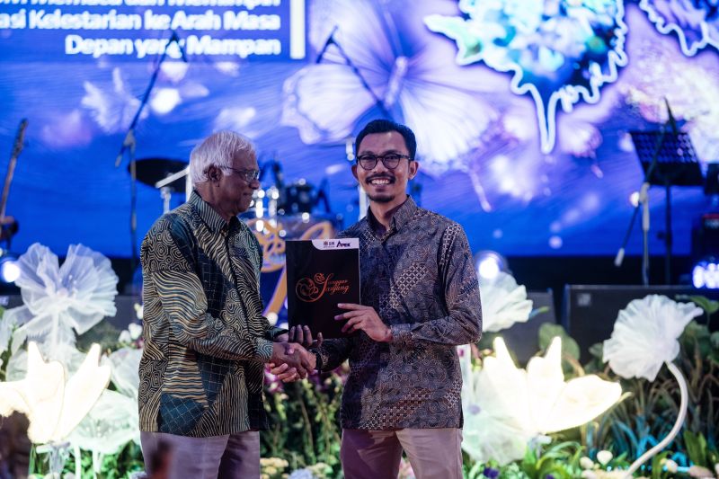 Mohd. Hazwan Hussin on LinkedIn: Majlis Anugerah Sanggar Sanjung '23 ... Mohd. Hazwan Hussin on LinkedIn: Majlis Anugerah Sanggar Sanjung '23 ...