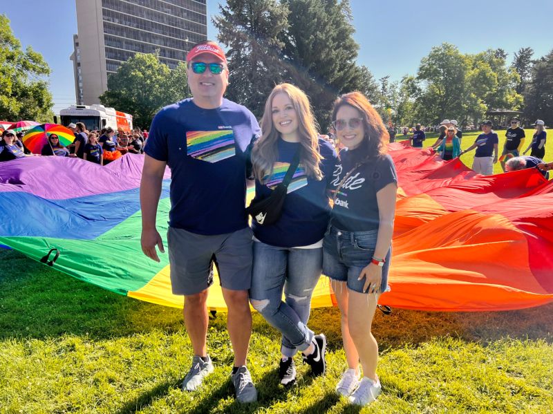 Dorian Brugger on LinkedIn: #usbanklife #pride2023 #spectrumbrg # ... Dorian Brugger on LinkedIn: #usbanklife #pride2023 #spectrumbrg # ...