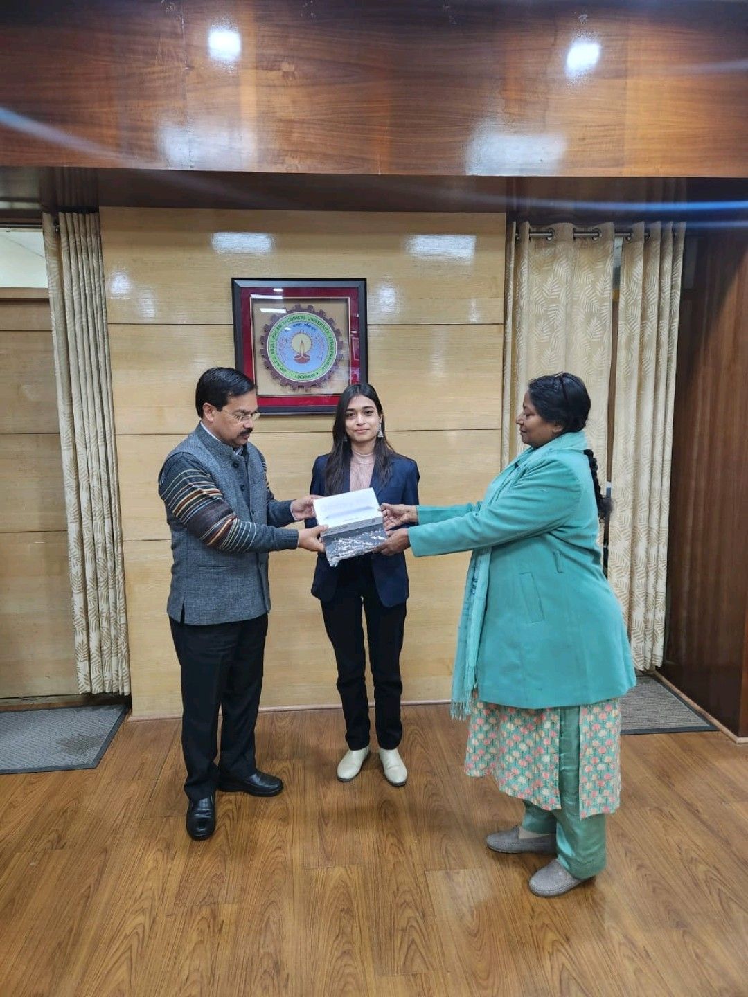 Prachi Gautam on LinkedIn: Honoured by the honourable vice chancellor ... Prachi Gautam on LinkedIn: Honoured by the honourable vice chancellor ...