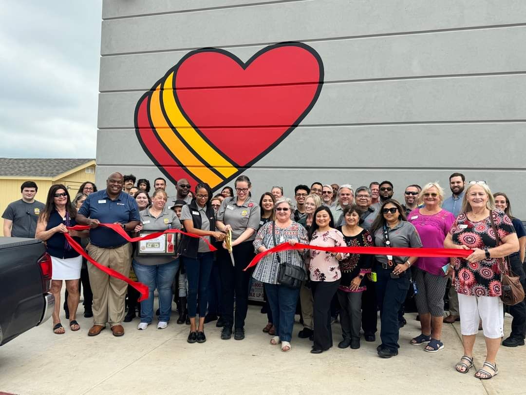 Kortney Majerus on LinkedIn: #teamloves #lulingtx Kortney Majerus on LinkedIn: #teamloves #lulingtx