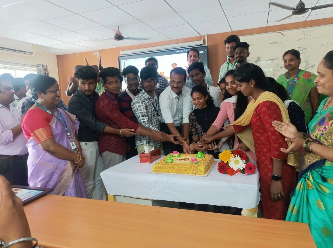 Lehana Menati on LinkedIn: A happy day and a happy occasion to share ... Lehana Menati on LinkedIn: A happy day and a happy occasion to share ...