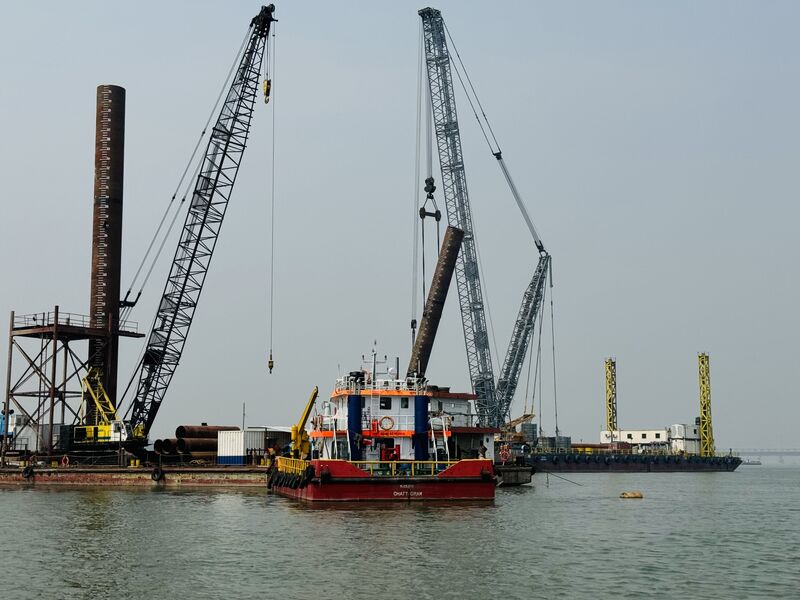 Piling operations for the transmission tower at the Jamuna River ... Piling operations for the transmission tower at the Jamuna River ...