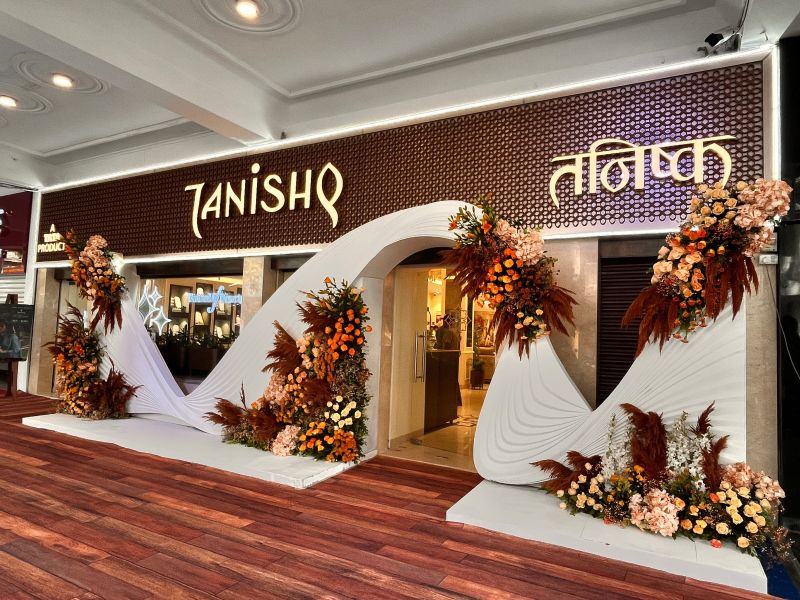 KHUSHBU AGARWAL on LinkedIn: Finally, the Wait is Over! Our Tanishq ... KHUSHBU AGARWAL on LinkedIn: Finally, the Wait is Over! Our Tanishq ...