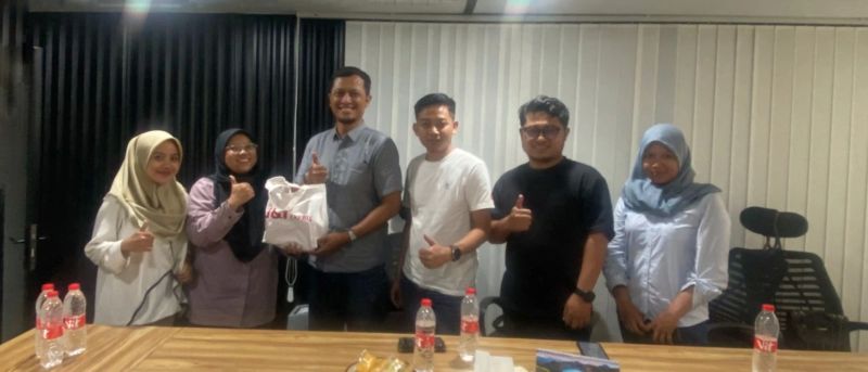 Abnu Hanifah on LinkedIn: Kunjungan mitra ekspedisi J&T Express di PT ... Abnu Hanifah on LinkedIn: Kunjungan mitra ekspedisi J&T Express di PT ...