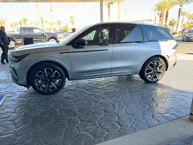 Bryant Gilligan on LinkedIn: #teamlincoln #lasvegas Bryant Gilligan on LinkedIn: #teamlincoln #lasvegas